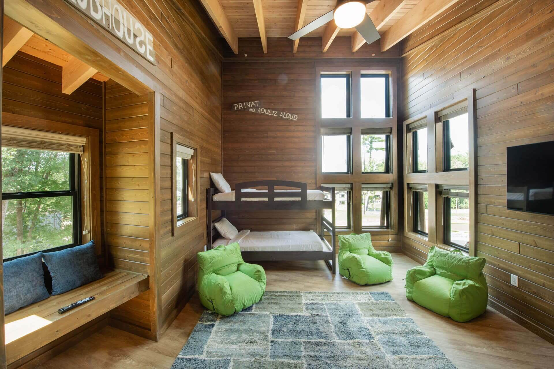 Treehouse Cabin - Wilderness at the Smokies
