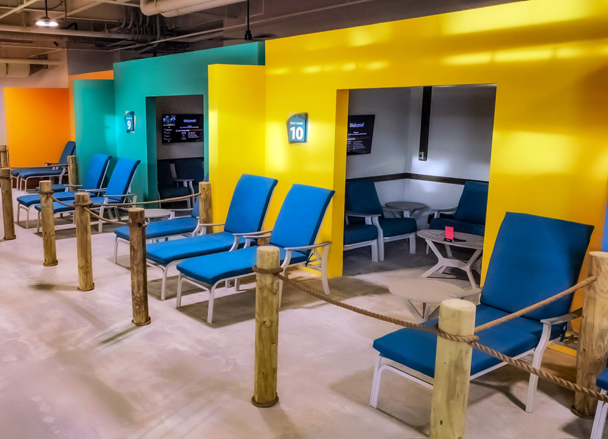 Wild WaterDome Indoor Waterpark at River Lodge - Wilderness at the Smokies